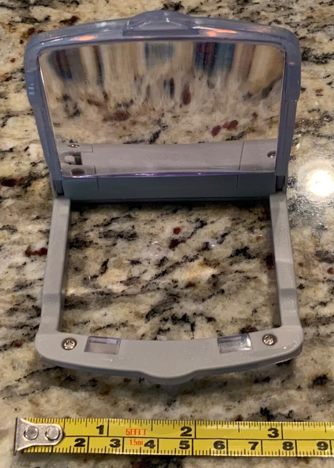 Mad Catz Game Boy Advance Screen Light & Magnifier Battery Cover No ...