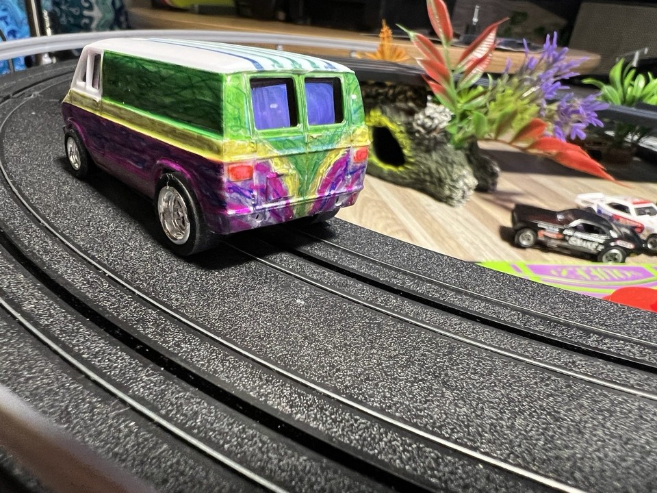 4 Gear Auto World Slot Car BOOGIE VAN Body with Options HO 1/64 Scale ...