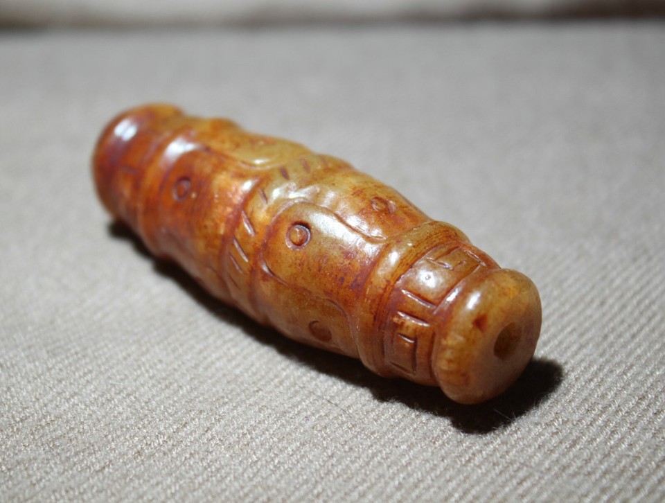 China collect Old Jade Hand Carved dzi Jade Amulet Jade Pendant Yu cong ...