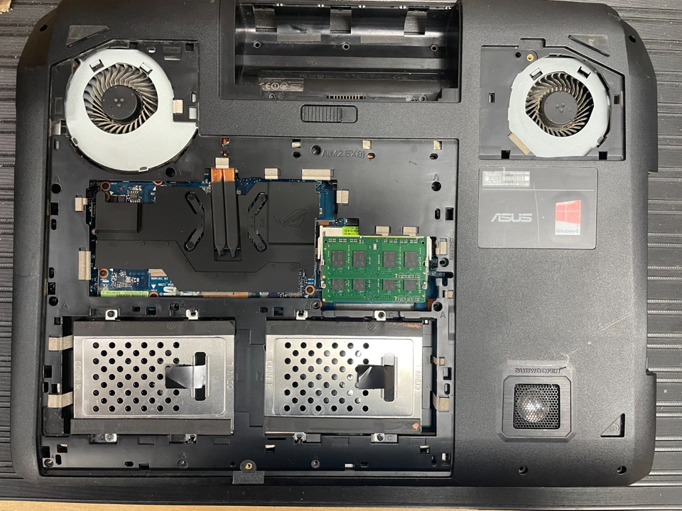 Asus ROG G75vw-BHI7N07, i7-3630QM@2.4, 16gb, No HDD/OS (for parts/not ...