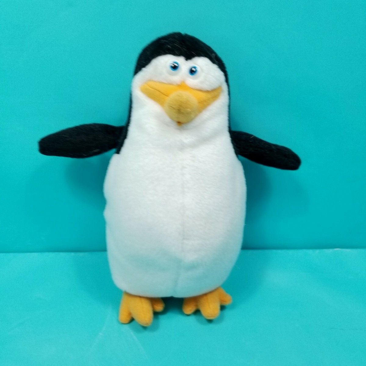 Penguin Skipper Penguins Of Madagascar | Official Site | DreamWorks
