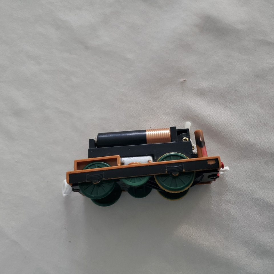 Thomas & Friends Tomy Trackmaster train engine Video (motorized ...