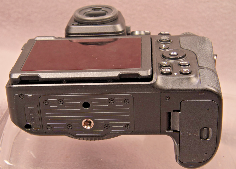 Nikon Z 8 Mirrorless Digital Camera 45.7MP Z8 Body | eBay