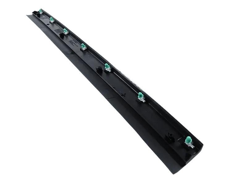 Vag Striscia Di Montaggio Nero Satinato Per Volkswagen Passat 3B 1997 ...