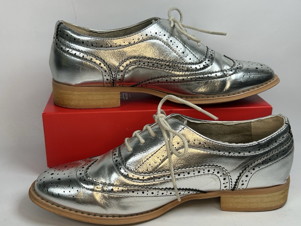 Wanted Silver Metallic Lace Up Oxford Wingtip Classic Shoes Women Size ...