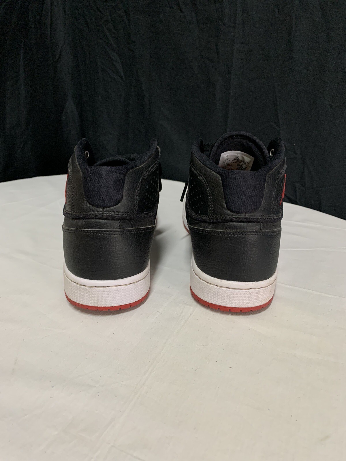 Jordan Access Men's 9 Sneaker - Gem