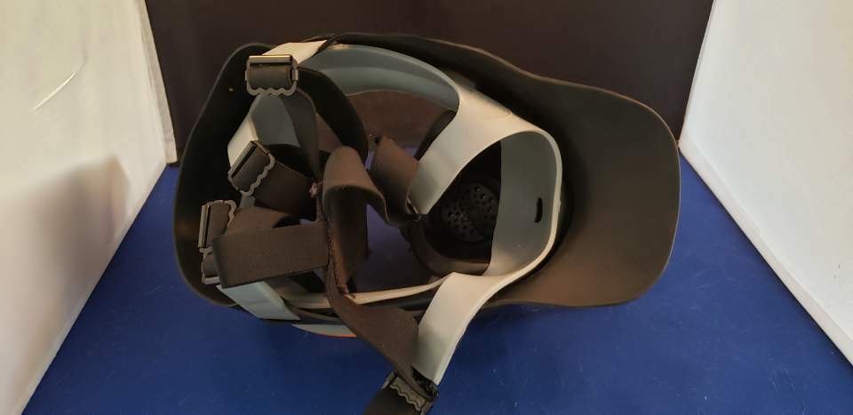 Gas Mask Military MSA 5073 w/ New Filter Hier Stopfenabziehen dann ...