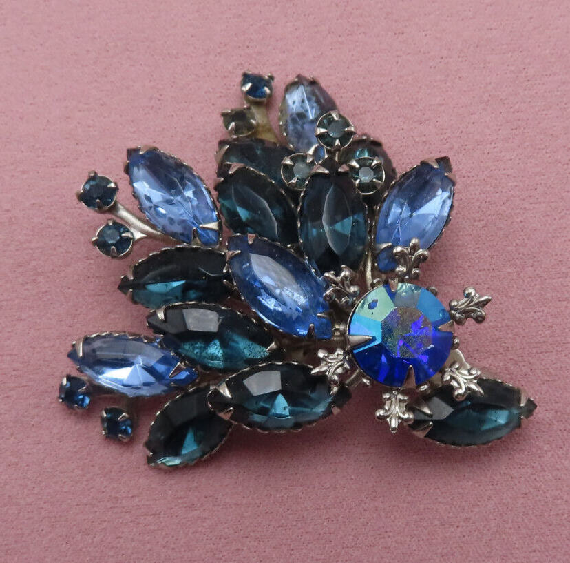 Beau Jewels Rhinestone Brooch Vintage Pin AB Blue Crystal Molded Glass ...