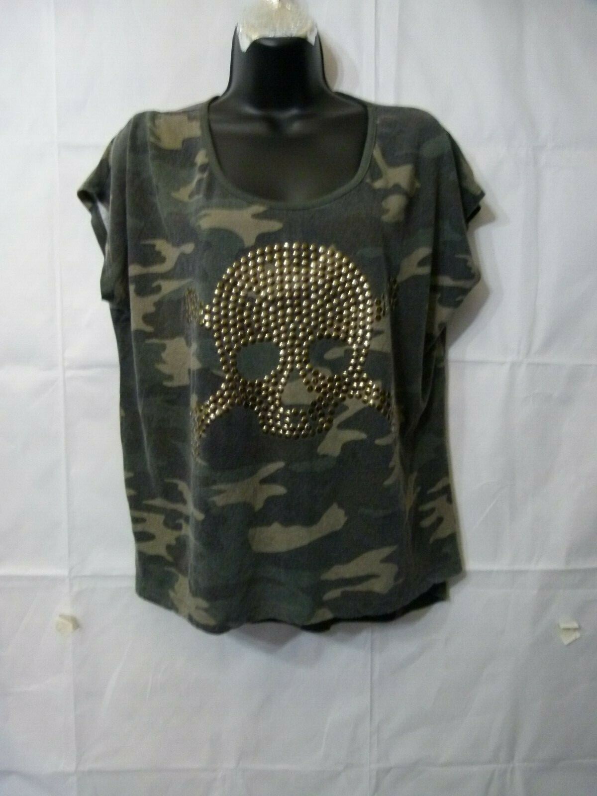 Ecko Red by Ecko UNLTD Women’s T-Shirt Camouflage Print Skull Logo Size ...