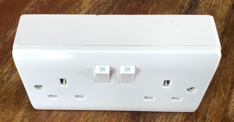 HOUSEHOLD, ELECTRTICAL WALL MOUNTED DOUBLE 13amp PLUG SOCKET | eBay UK