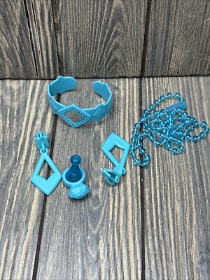 Pretty Pretty Princess 2020 Game Replacement Part Piece Blue Jewelry ...