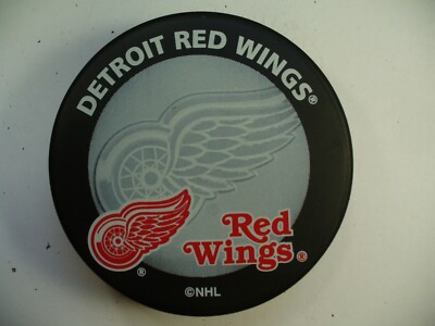 NHL Detroit Red Wings Alternate Souvenir Team Logo Hockey Puck Collect ...