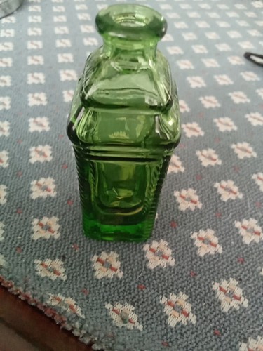 WHEATON NJ GREEN 3" GLASS BOTTLE BERRING'S APPLE BITTERS | eBay