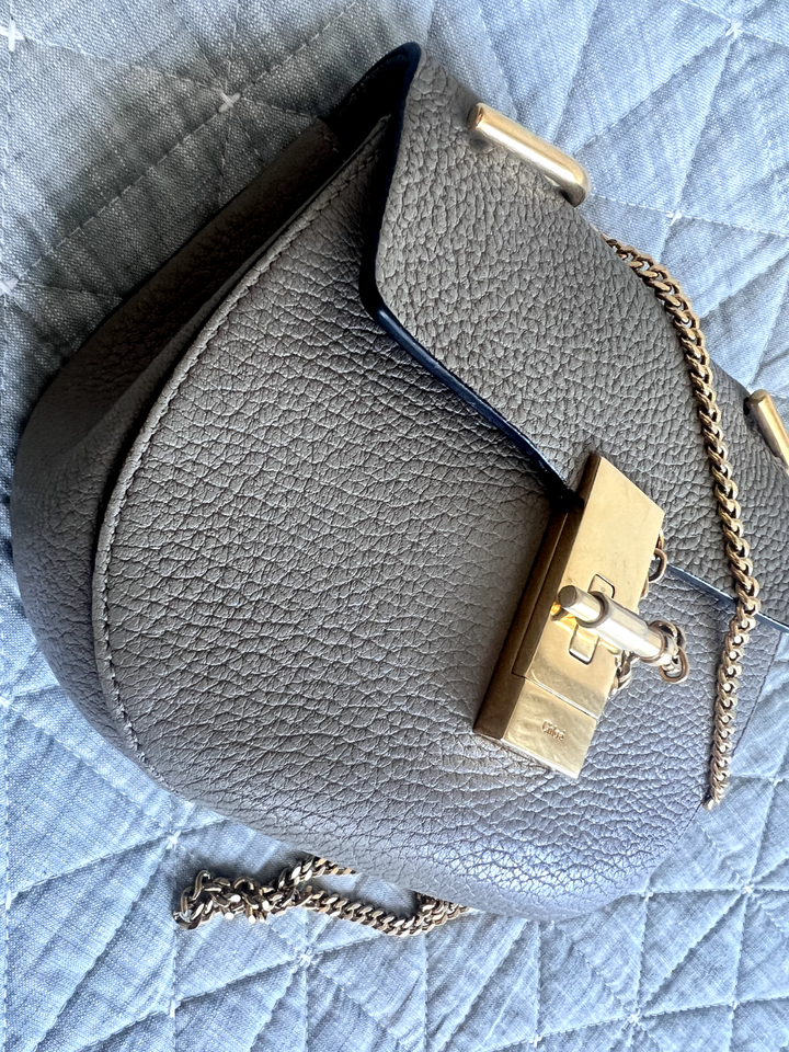 $1750 Chloe Women's TAUPE Drew Leather Shoulder Chain Saddle Purse Bag ...