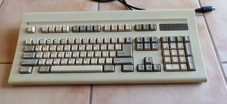 Chicony Mechanical XT/AT Keyboard KB-5161 E8H5IKKB-5161 NO MISSING KEYS ...