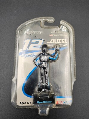 Ryan Newman Alltel Racing 1/24 Scale Die Cast Figurine Motorworks ...