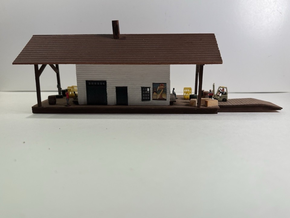 N Scale Scratch Built Train Loading Platform Building | eBay