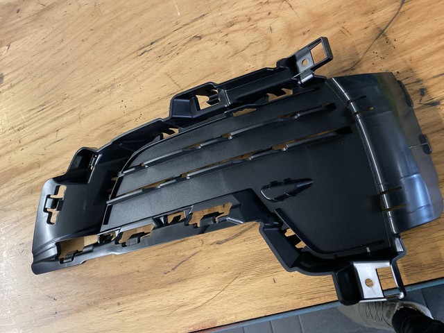 Neu Orginal BMW Grill Seite geschlossen rechts Pur 51117336510 online ...