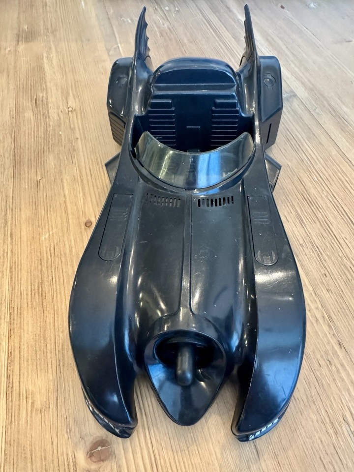 Toy biz Batman Rocket Launcher Batmobile with Missile (1998) Missiles ...