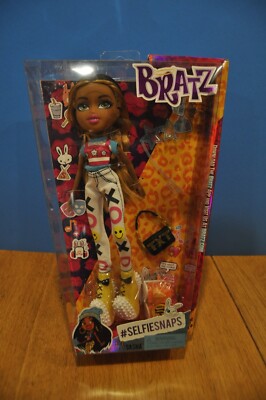 Bratz 2015 #SelfieSnaps Sasha Doll Selfie Snaps 2015 BRAND NEW FACTORY ...