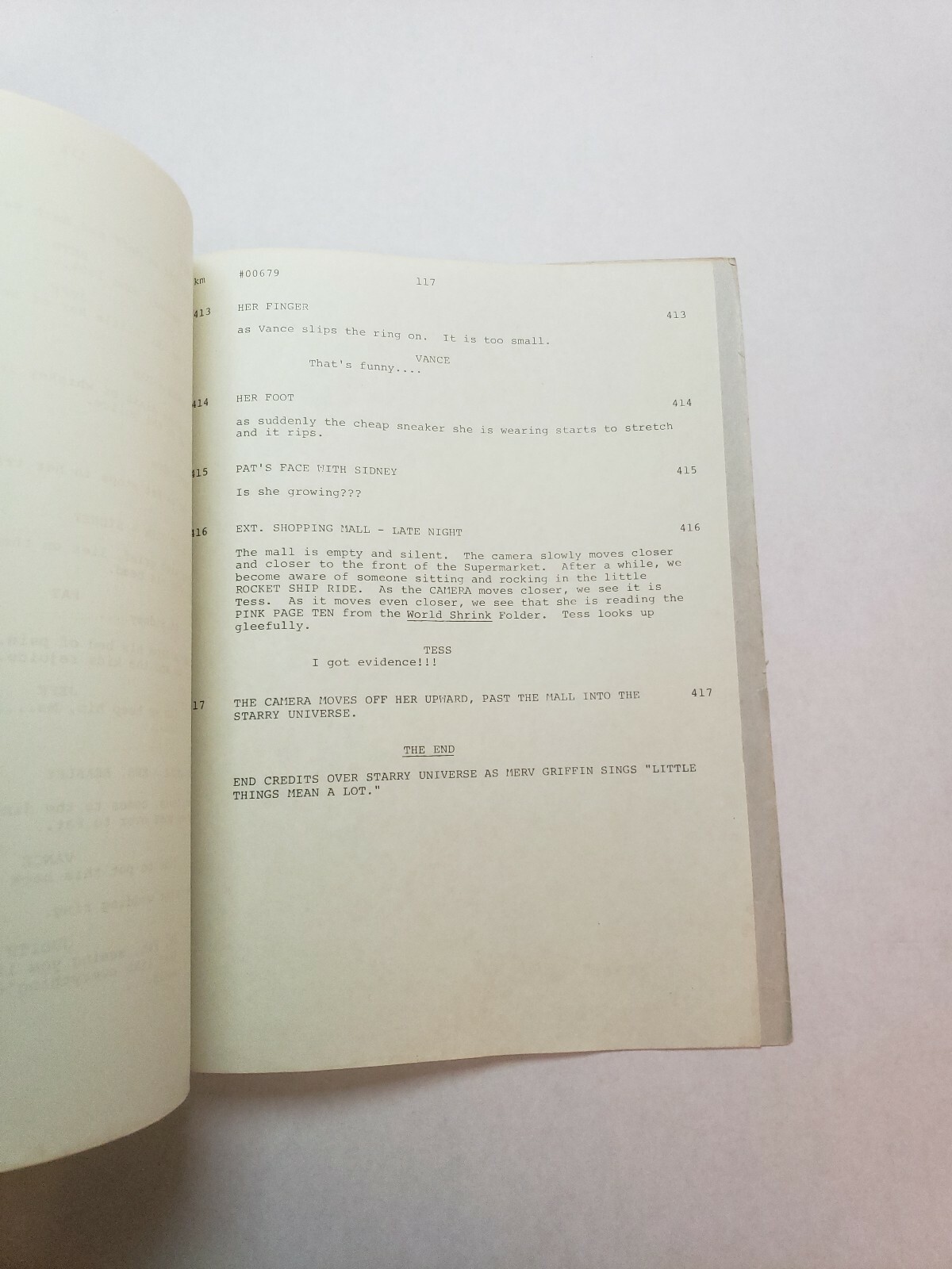 THE INCREDIBLE SHRINKING WOMAN / Jane Wagner 1979 Screenplay LILY TOMLIN shrinks | eBay