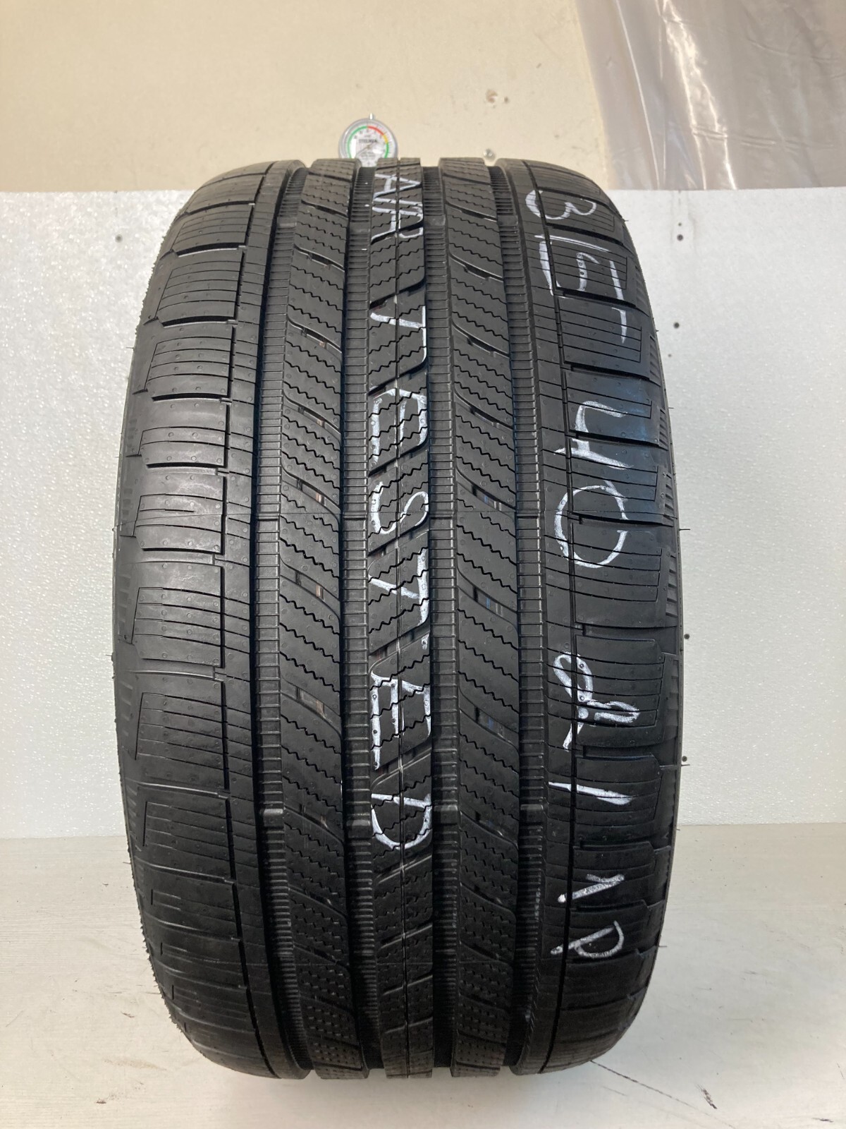 1 Tire 315 40 21 Bridgestone Alenza Sport A/S (9.00/32=99% Tread) 115V ...