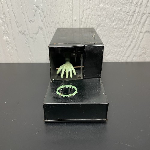 Vintage Frankonia Black Metal “Fingers” Spooky Wind-up Coin Bank Japan ...
