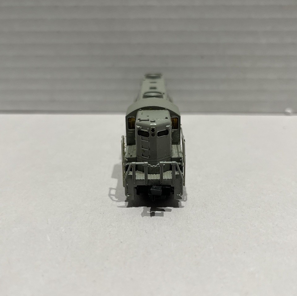 N Scale Life Like Undecorated GP-9 Runs & Lights Damaged | eBay