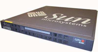 Workstation Sun Netra T1 105 440 MHZ 1 Gbram ; 1U Serveur 2x18 GB SCSI ...
