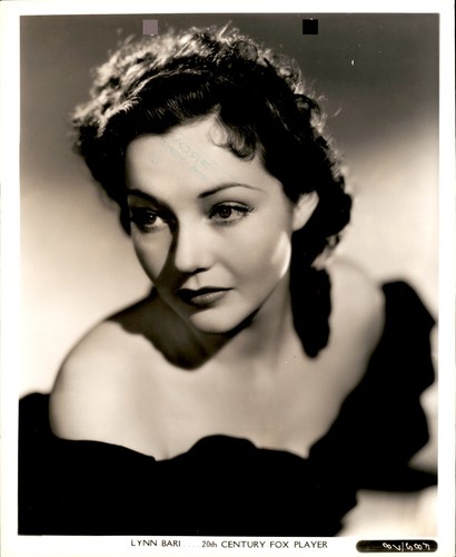 LMPE3 1939 Orig F. Powolny Photo 20TH CENTURY FOX PLAYER LYNN BARI GLAMOUR SHOT | eBay