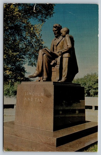 Iowa State Capitol Grounds Lincoln & Tad Memorial Statue Postcard, L30 ...