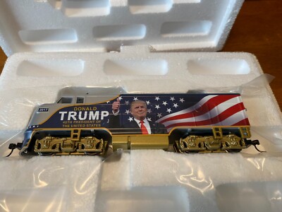 TRUMP TRAIN SET EXPRESS - 13pc HAWTHORNE VILLAGE BRADFORD EXCHANGE NIB ...