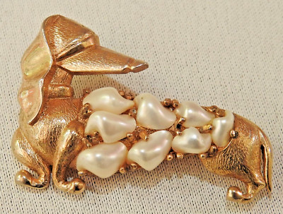 Vtg Rare Baby Teeth Pearl Dachshund Brooch MARCEL BOUCHER Signed Gold ...