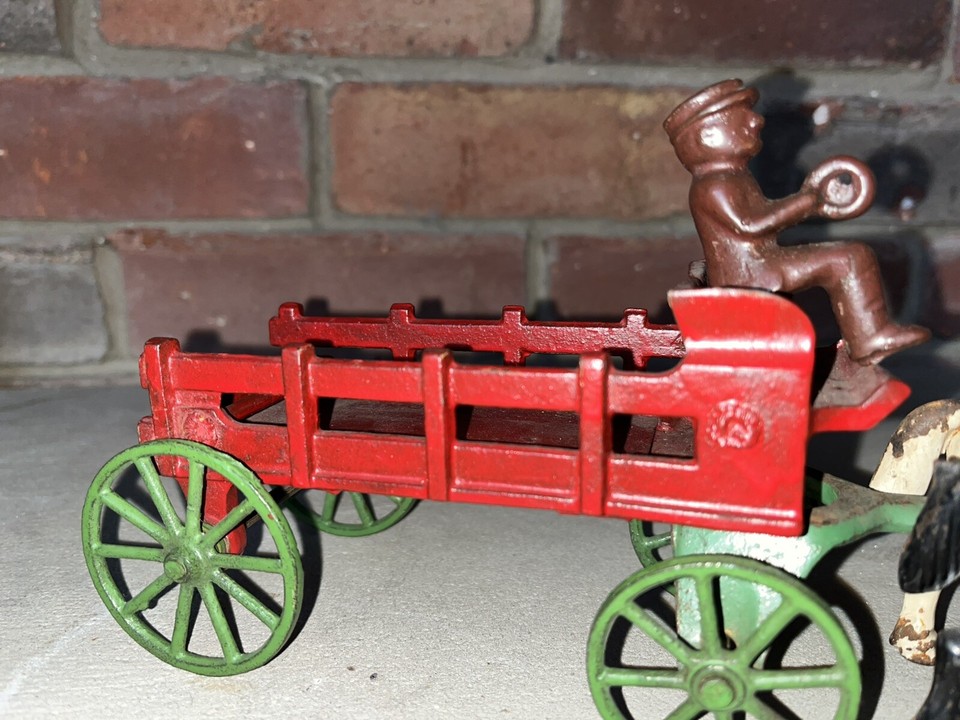 Antique Kenton Toys 1930's Cast Iron 2 horse drawn wagon | eBay