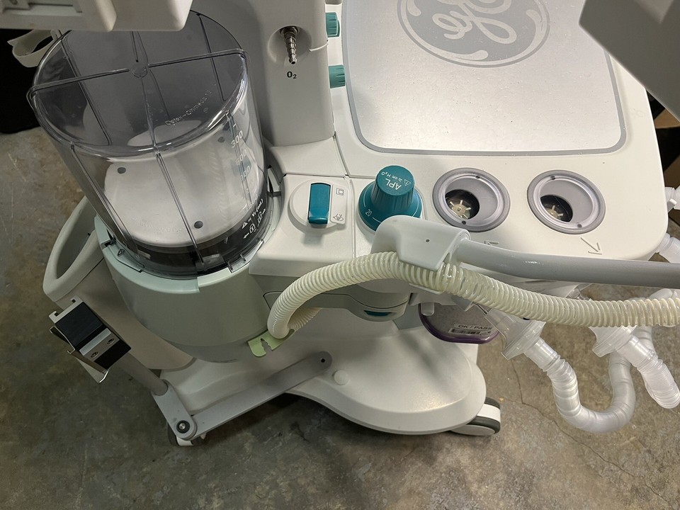 GE Avance CS2 Anesthesia Machine - GE B40 Monitor - Tec 7 Sevo ...