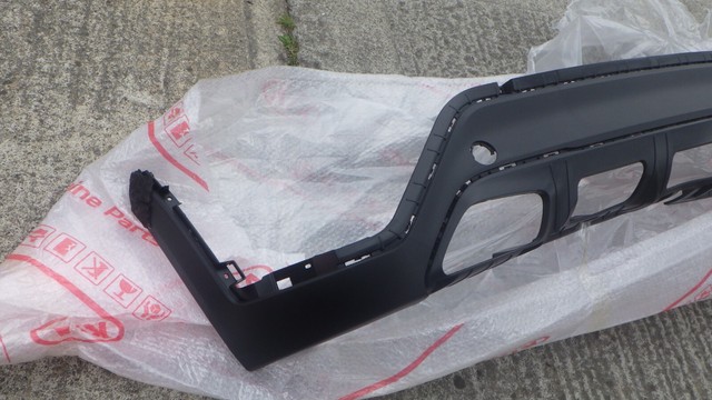 Kia X-ceed Xceed 2019 Onwards Genuine Rear Bumper With Diffuser P/n ...