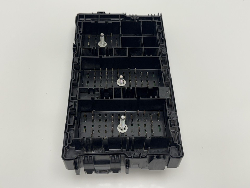 2008-2009 CHEVY EXPRESS VAN 1500 2500 3500 ENGINE FUSE BOX GAS 25888289 ...