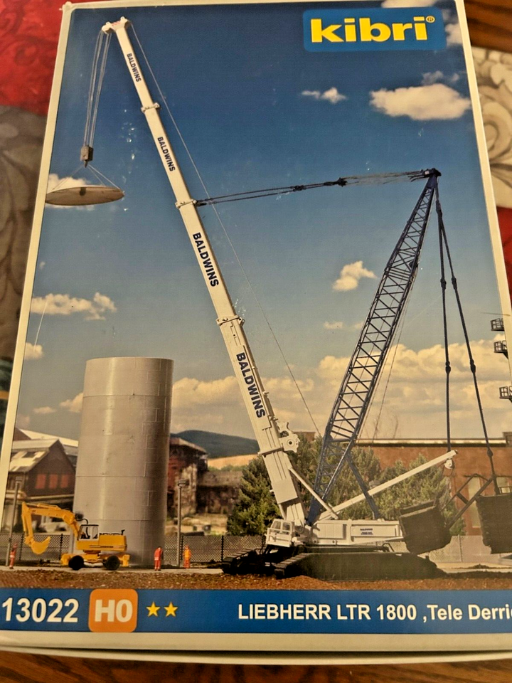 LTR1800 TELE DERRICK LIEBHERR CRANE - HO Scale HUGE KIT over 23in TALL ...