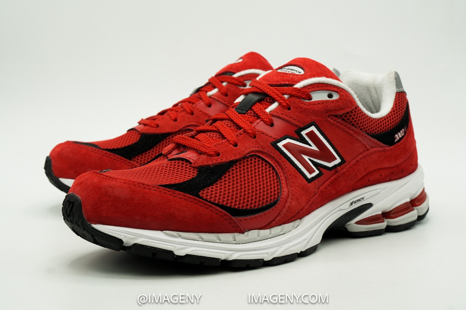 NEW BALANCE 2002R USED SIZE 9 TEAM RED BLACK M2002RDR | eBay