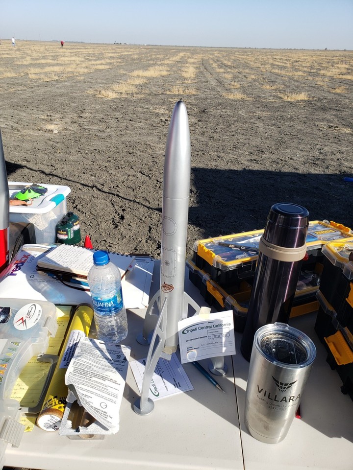 Upscale Luna Bug Model Rocket From Bad Boy Rocketry 19" tall, 1.64" Dia ...