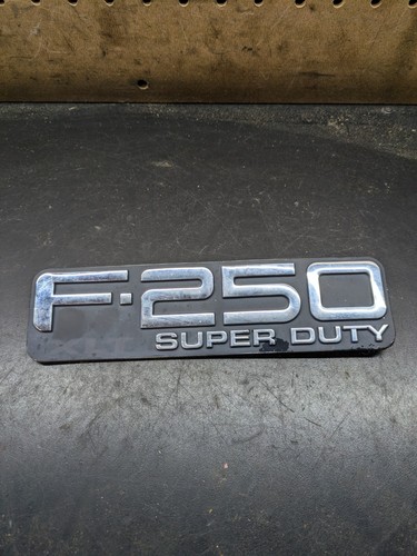 OEM FORD F250 F 250 SUPER DUTY TRUCK SIDE ONE FENDER EMBLEM BADGE #3225 ...