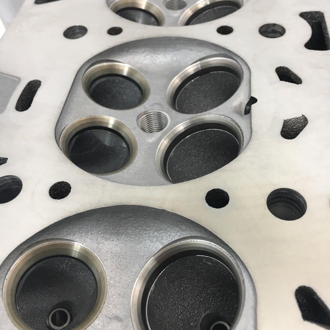 Genuine GM Chevrolet GMC Buick ECOTEC 2.4L DOHC Cylinder Head BARE ...