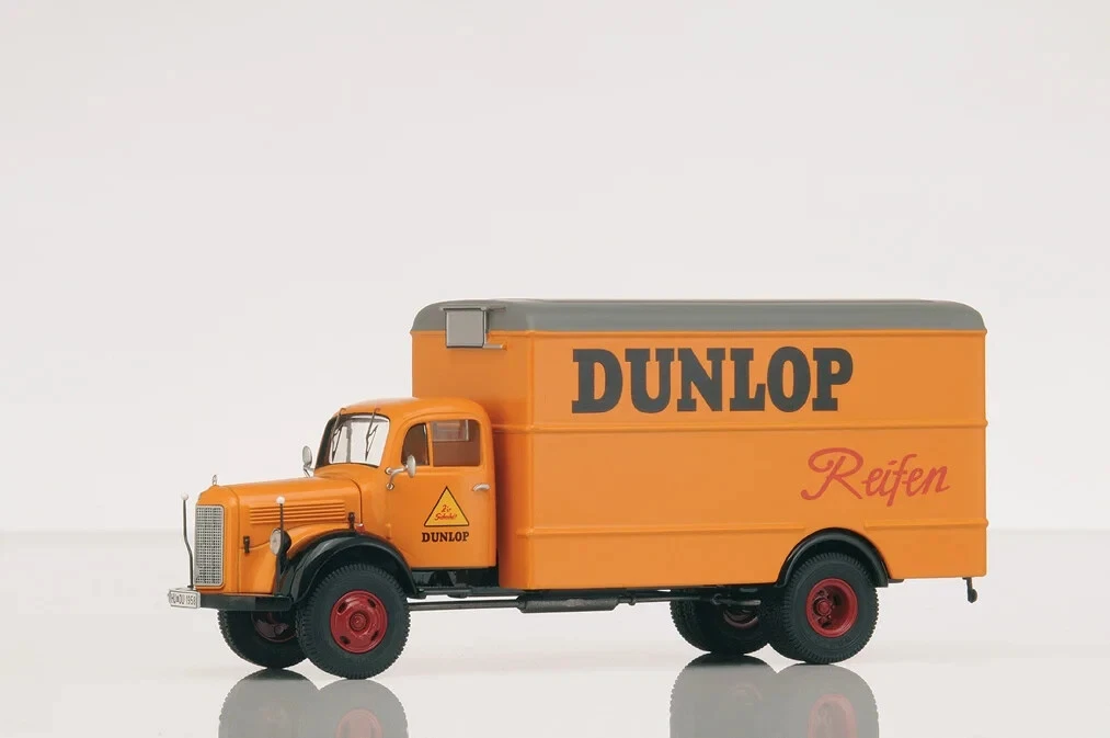 Premium ClassiXXs M-Benz L3500 & Isetta | bestways.jp