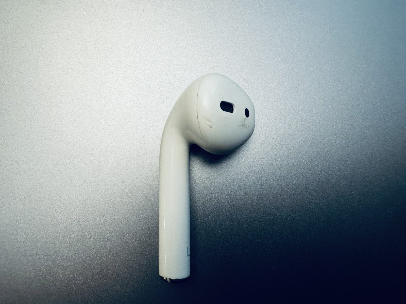 Genuine Apple AirPods 2nd Gen Single Airpod Has Marks - Left Side Only ...