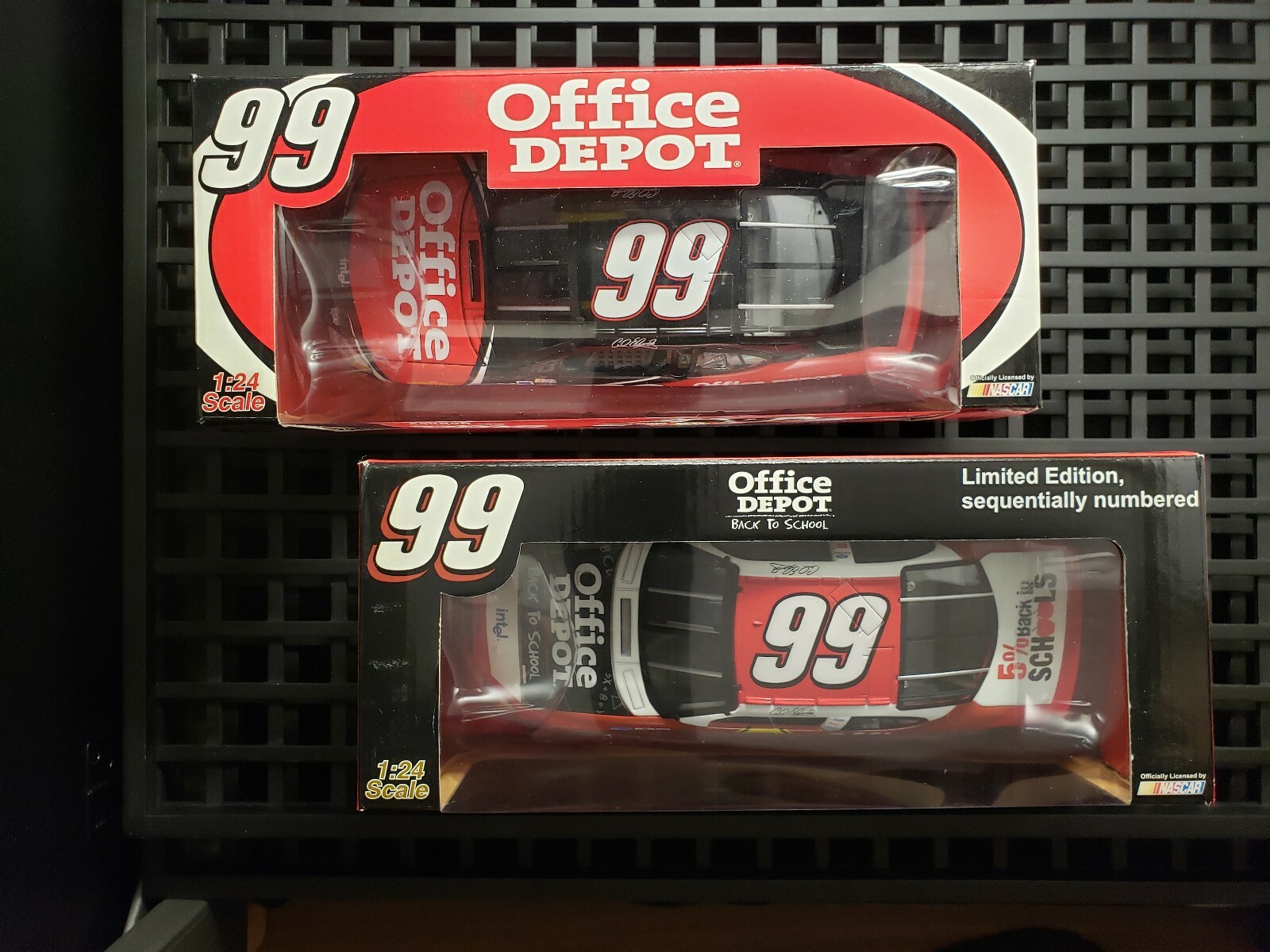 Pair Of 2 Die Cast 1:24 NASCAR 2005 Office Depot 99 Carl Edwards NiSB ...