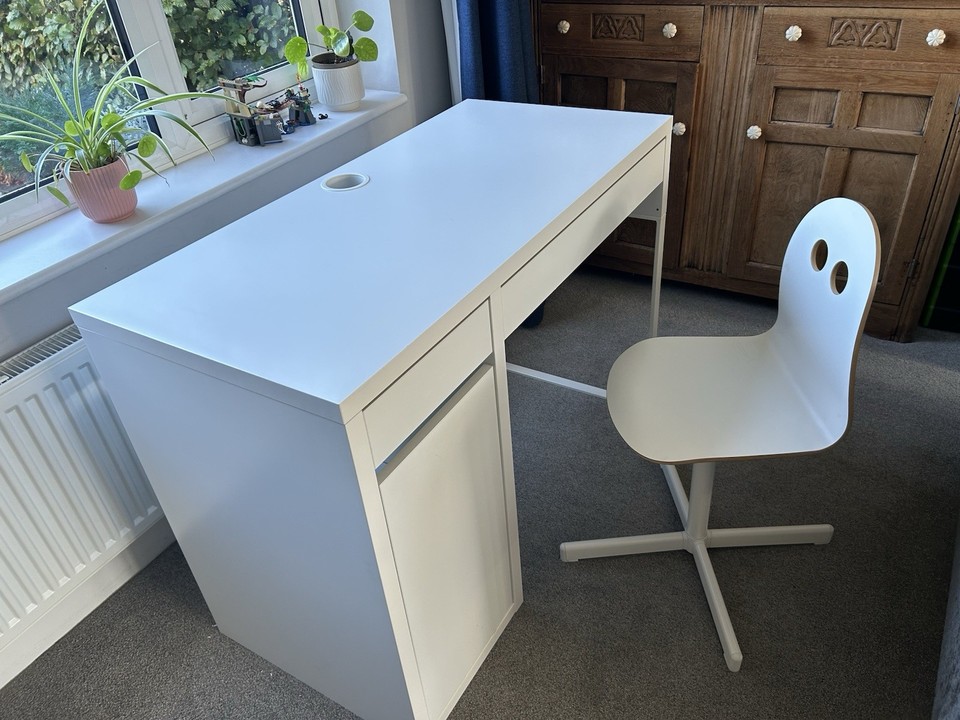 IKEA Micke Computer Desk for Office WHITE 105x50cm and Torkel swivel ...