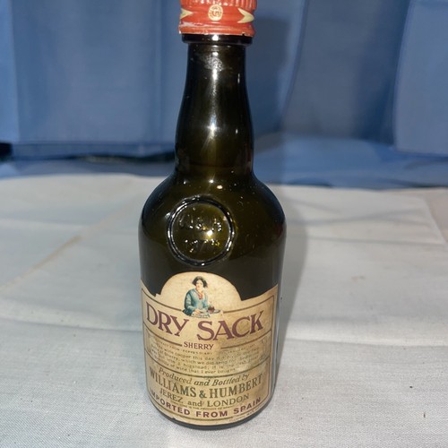 Williams & Humbert Dry Sack Sherry Small whiskey bottle EMPTY ...