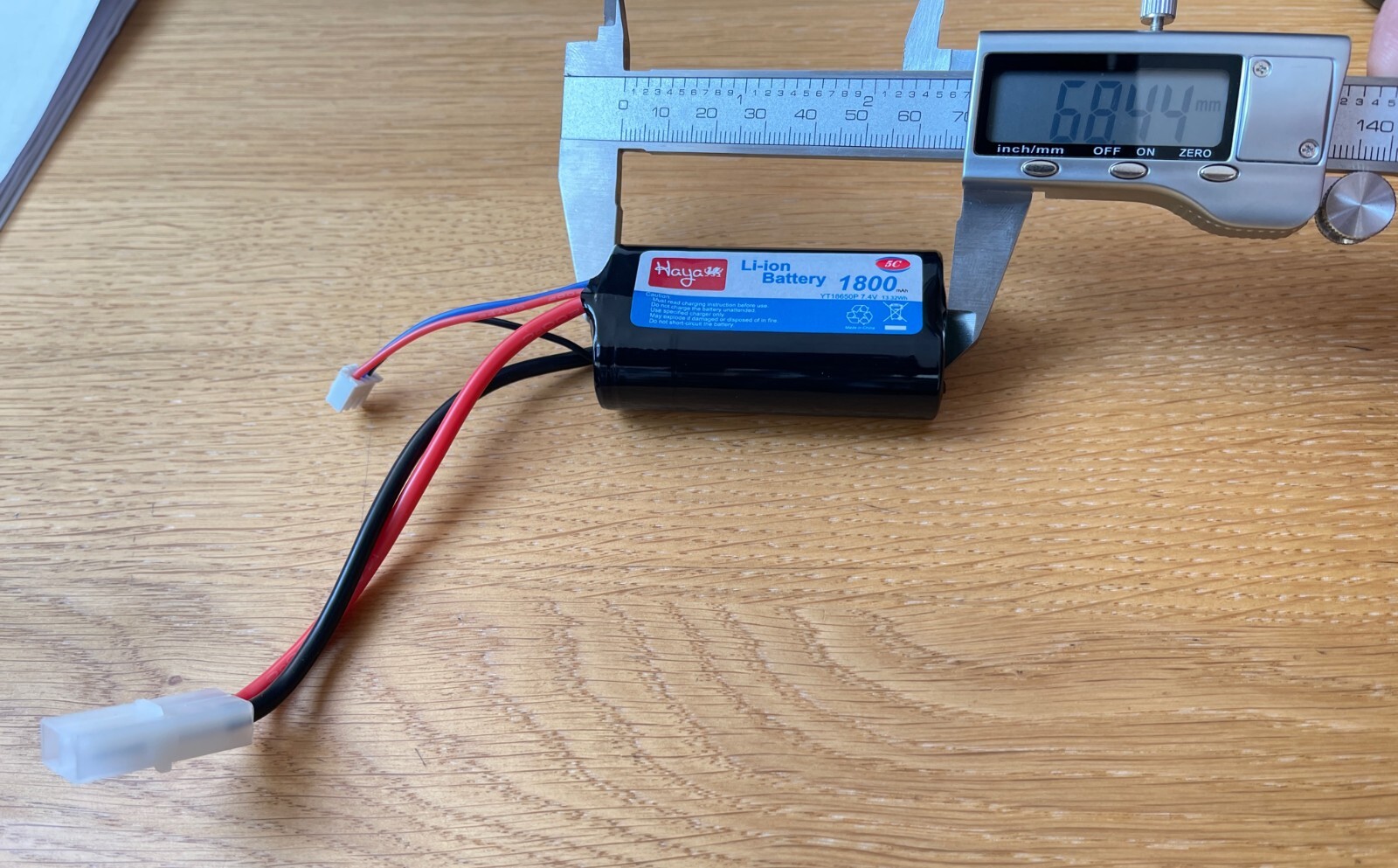 Heng Long RC Tanks Battery LiIon 2S 7.4V 1800 mAh XT60 Yellow Plug ...