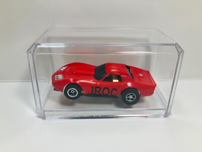 AFX tras RED IROC CORVETTE Auto World Chassis & Display case Aurora NEW ...