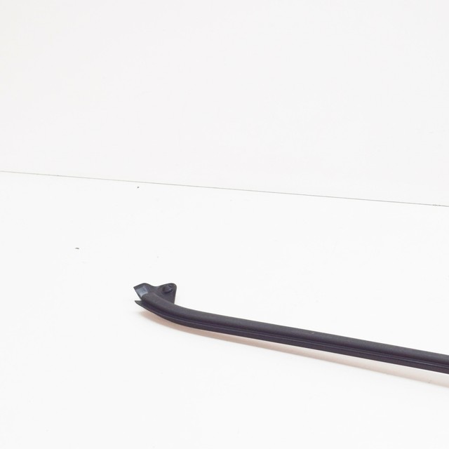 Genuine Mercedes-Benz W176 A-class LH Rear Black Window Run Seal ...